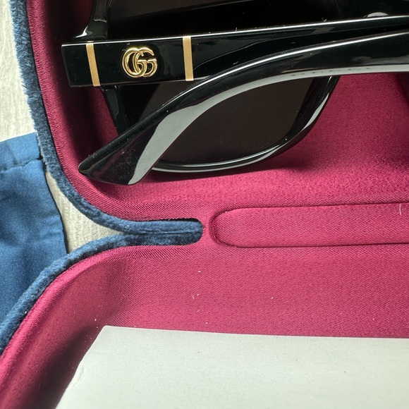 Gucci | Accessories | Gucci Sunglasses 57mm Blackgray With Gold Detail ...